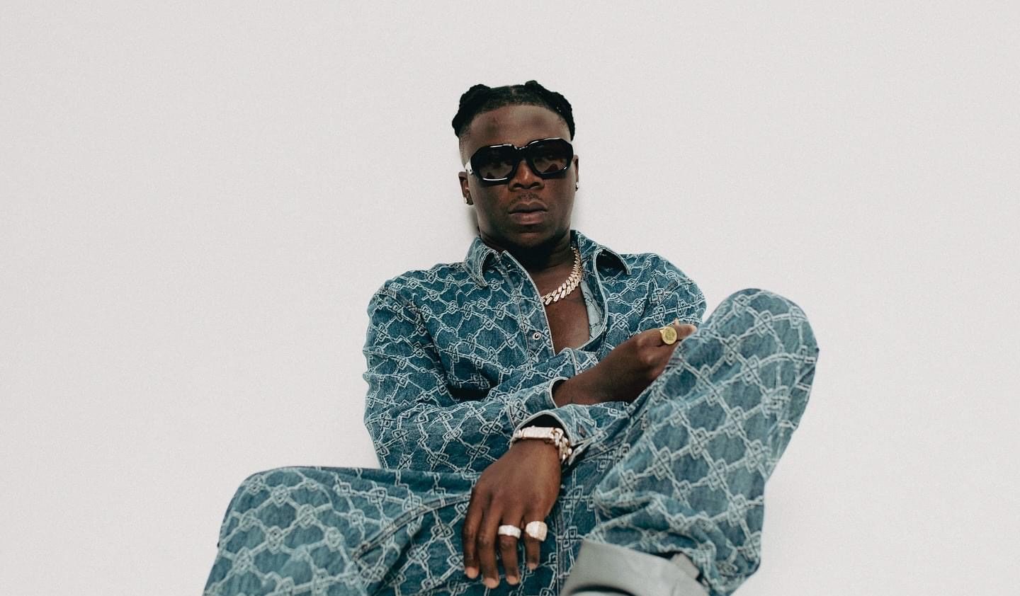 Stonebwoy Unveils Sun-Soaked Visuals For “Samankudi”